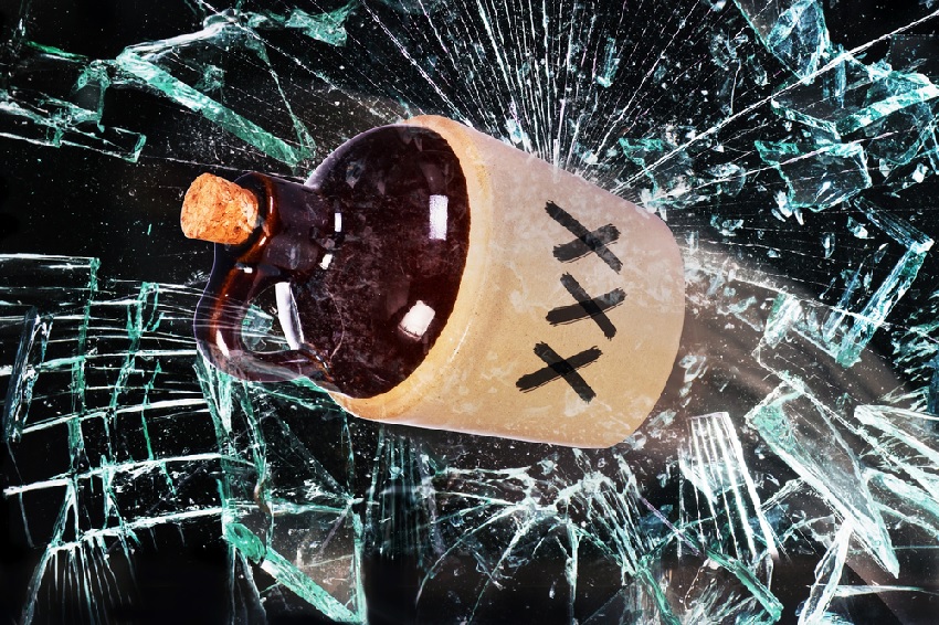 10 die, dozens hospitalized after drinking bootleg liquor - City - The ...