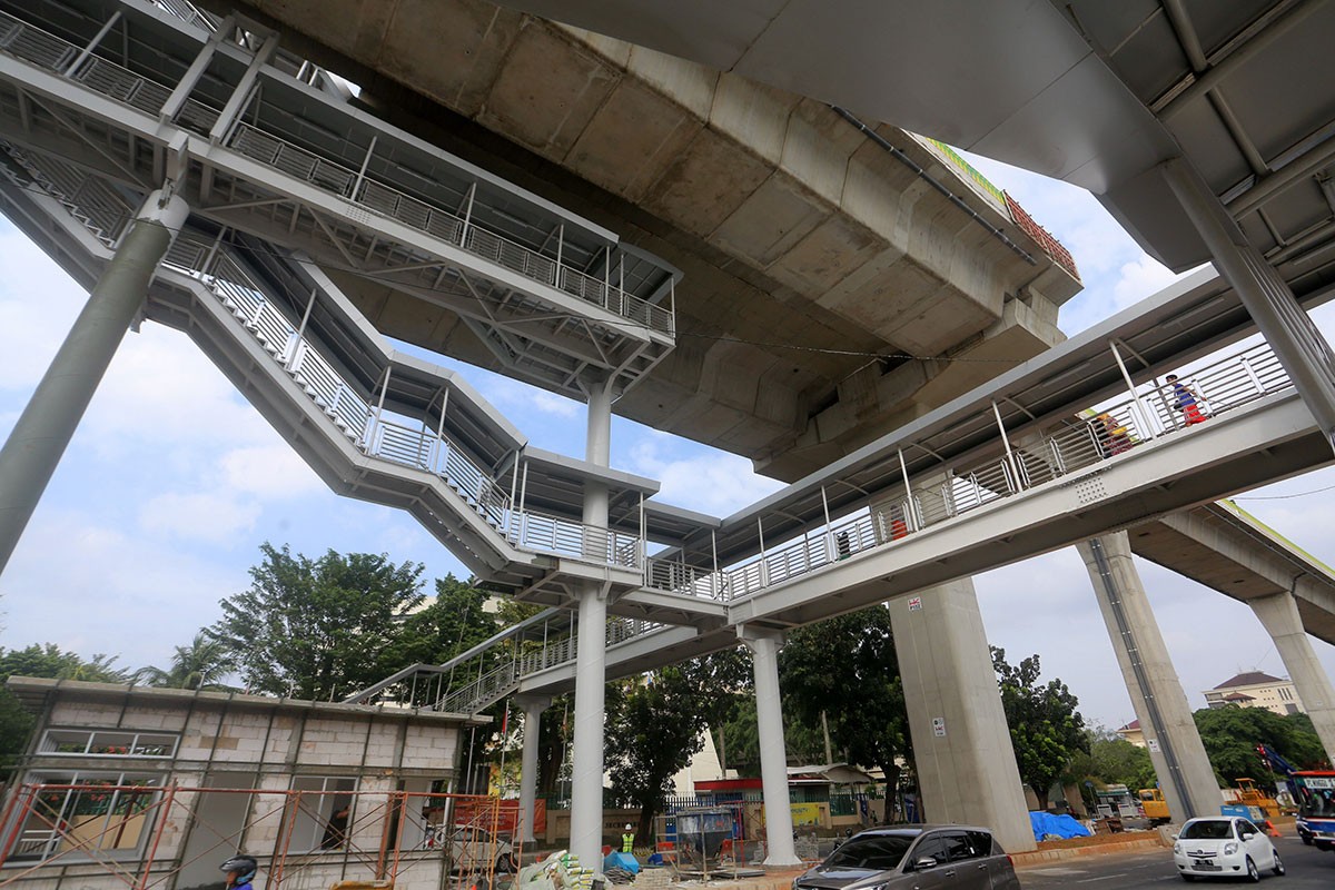 Transjakarta Corridor 13 set for trials this week - City - The Jakarta Post