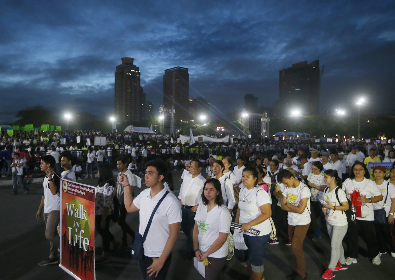 Filipino Catholics join "Walk for Life," rally vs extrajudicial ...