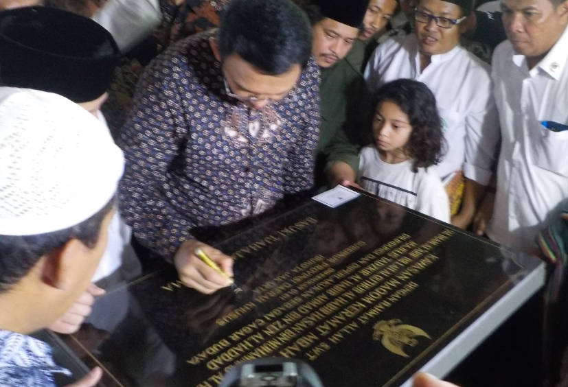 Ahok inaugurates Mbah Priok memorial site - City - The Jakarta Post