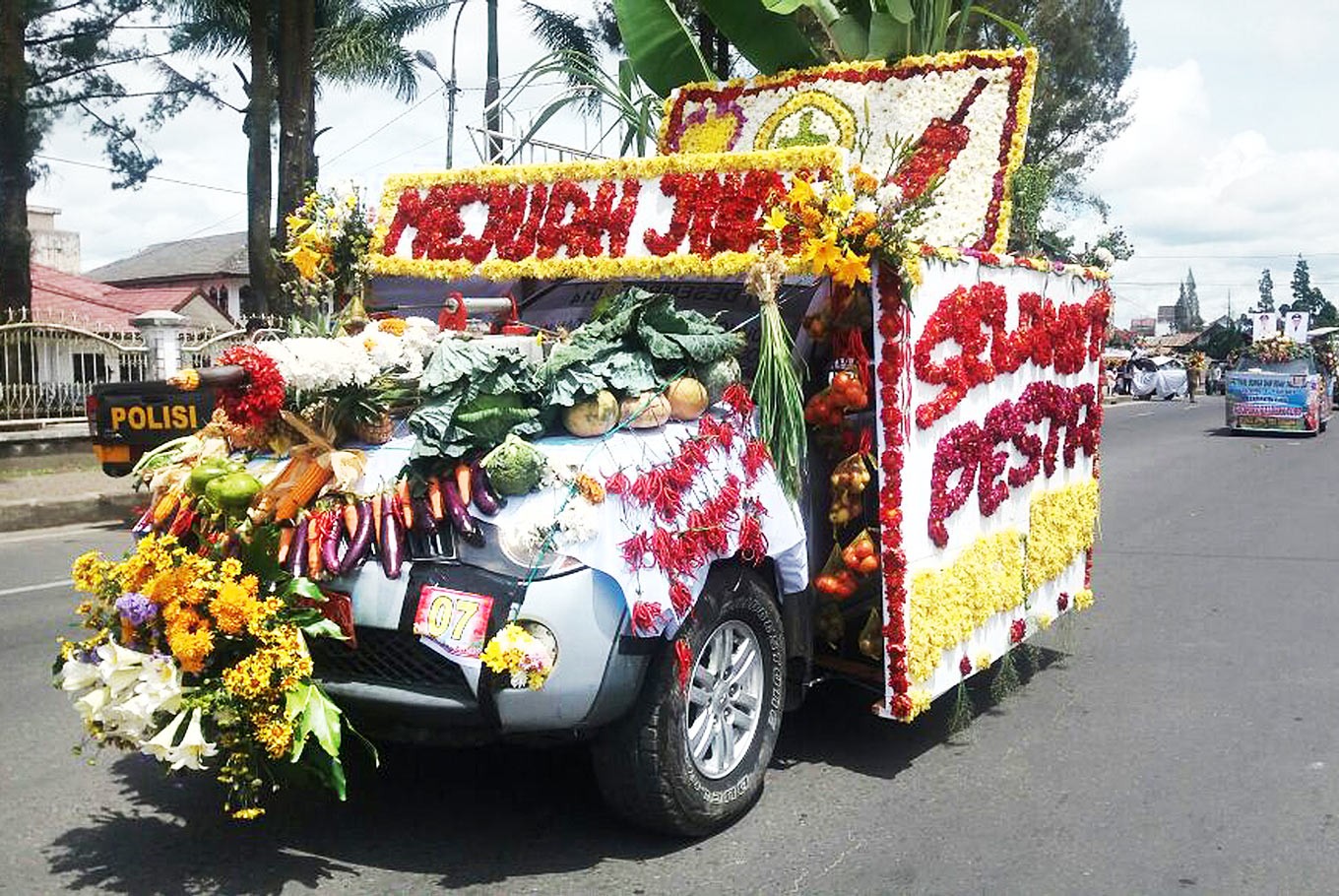Images: Karo's festival of flowers and fruits - Art & Culture - The ...