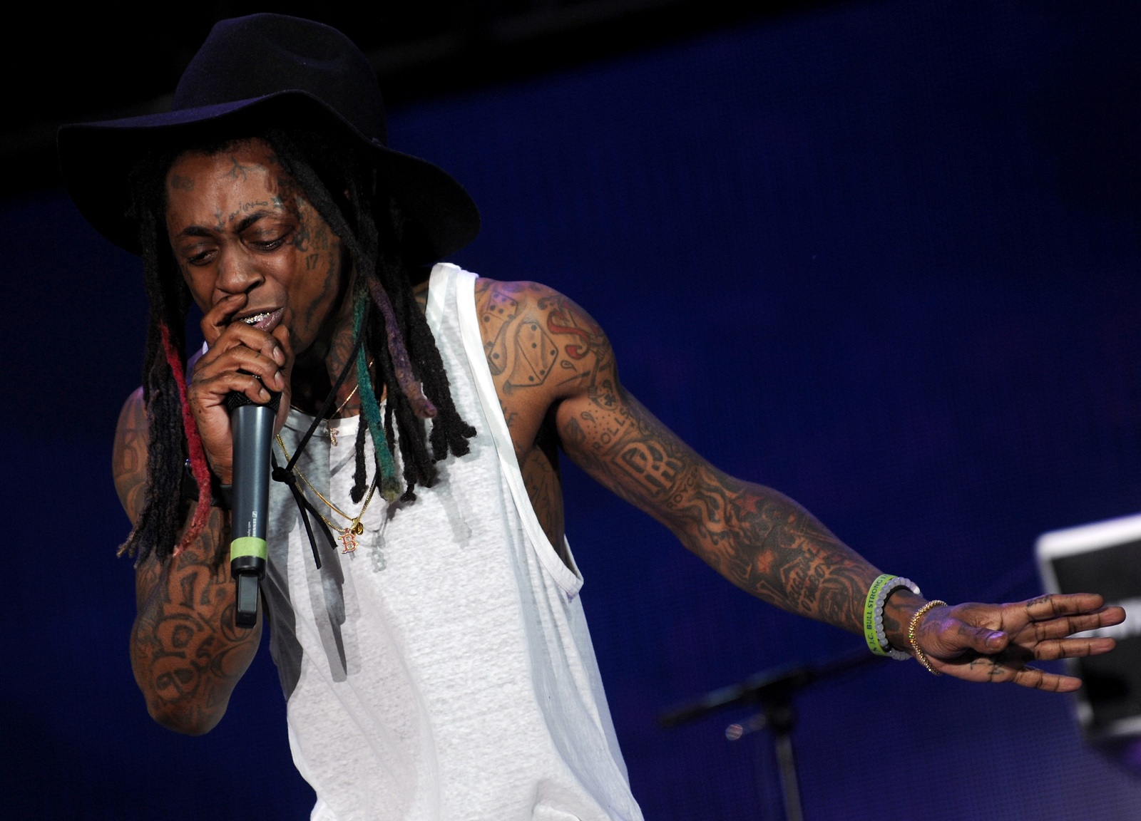 Rapper Lil Wayne hospitalized with seizures: Report - Entertainment ...