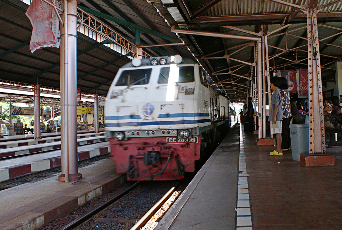 A short history of trains in Java - Art & Culture - The Jakarta Post