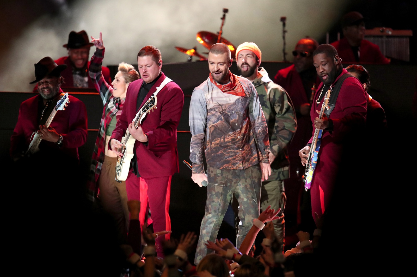 Super Bowl sets stage for controversy-plagued halftime show ...