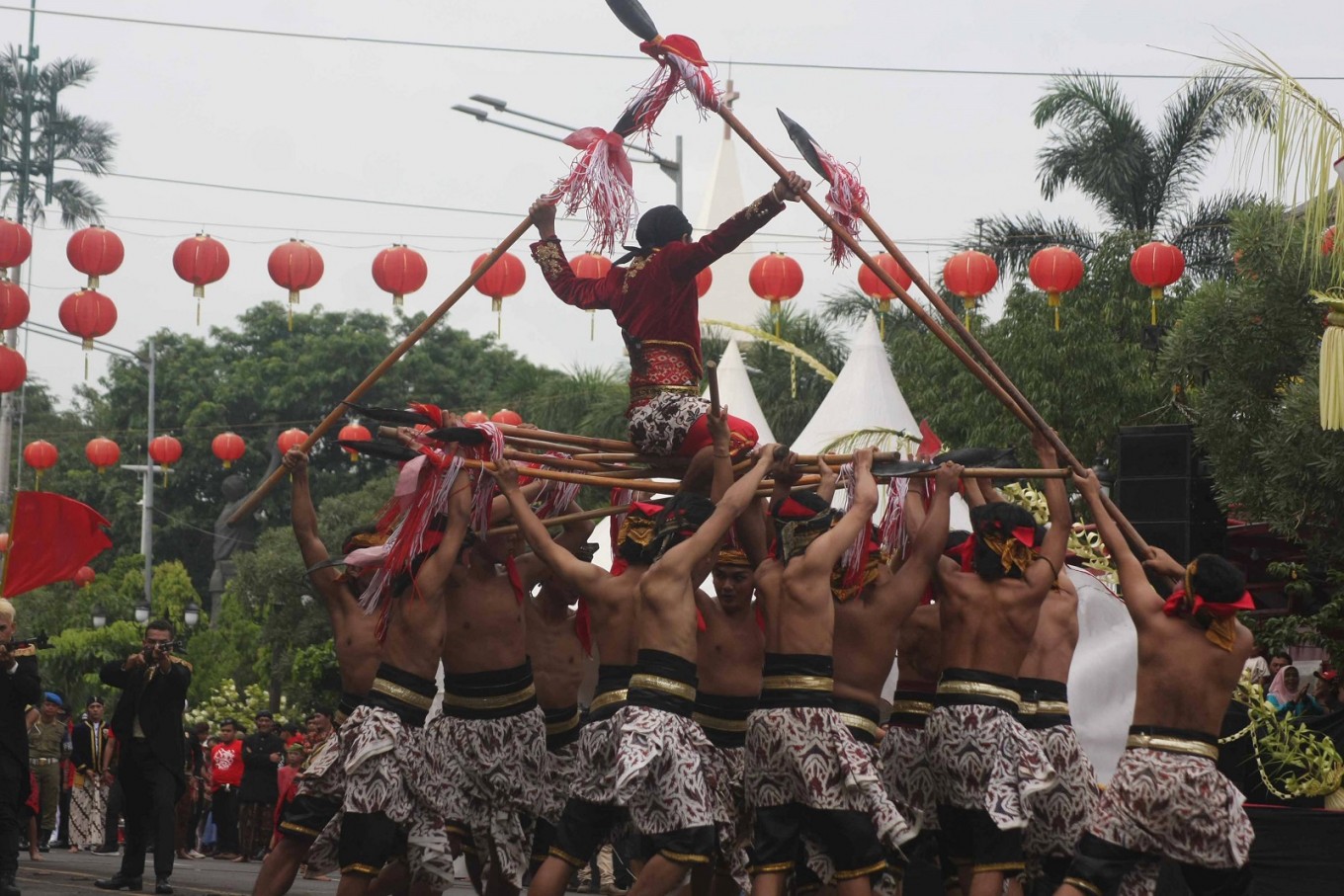 Boyong Kedaton Carnival commemorates relocation of Surakarta palace ...