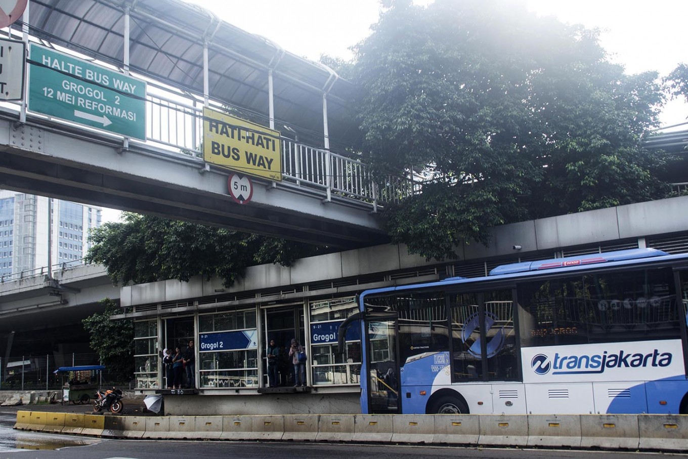 Trans Tangerang to integrate with Transjakarta's bus stop - City - The ...