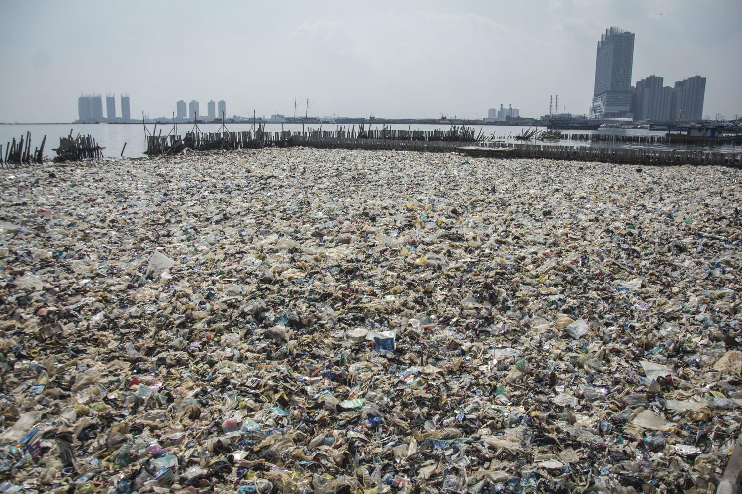 Jakarta generates up to 2,400 tons of plastic waste daily - City - The ...