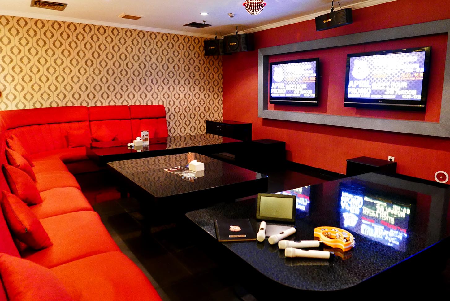 Jakpost nightlife: Karaoke lounges - Activities - The Jakarta Post