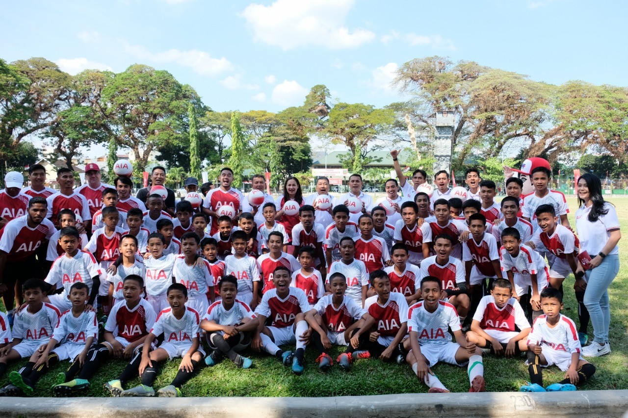 AIA supports young soccer players in Makassar - Quick Dispatch - The ...