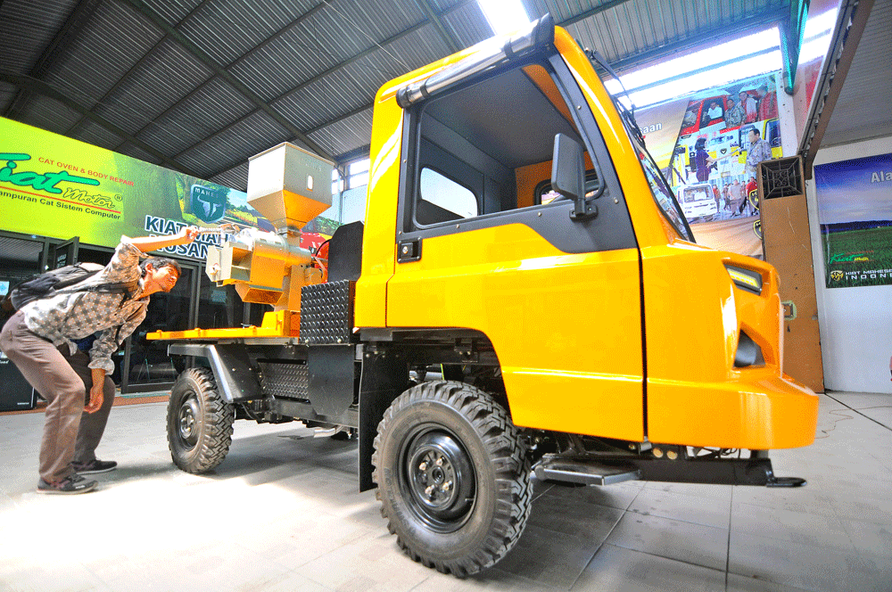 Nigerian conglomerate Dangote to purchase 10,000 Indonesian-made rural ...