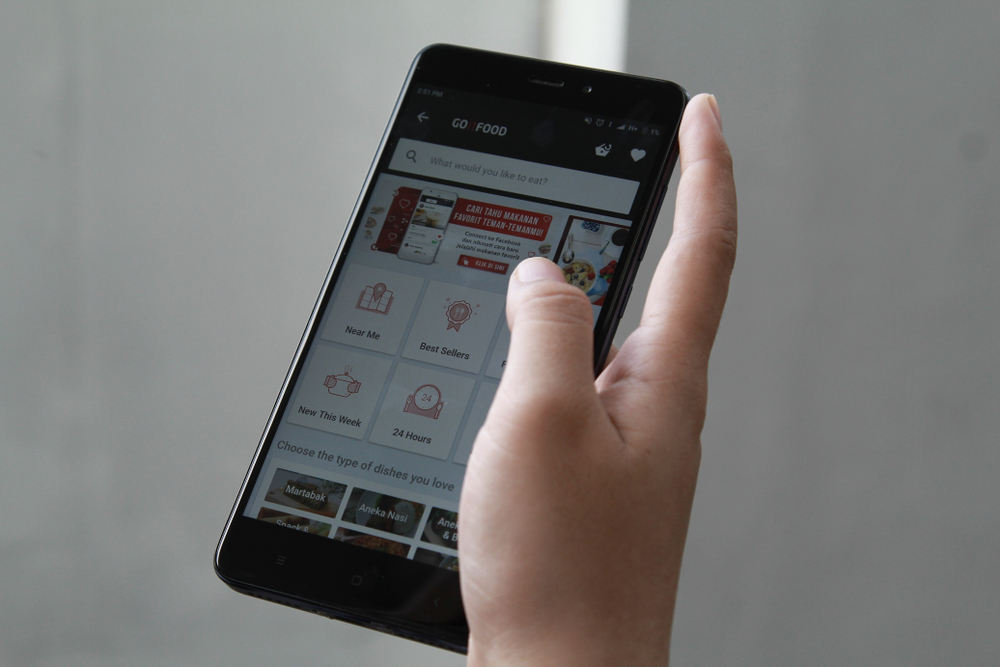 Go-Food delivery service goes long distance - Food - The Jakarta Post