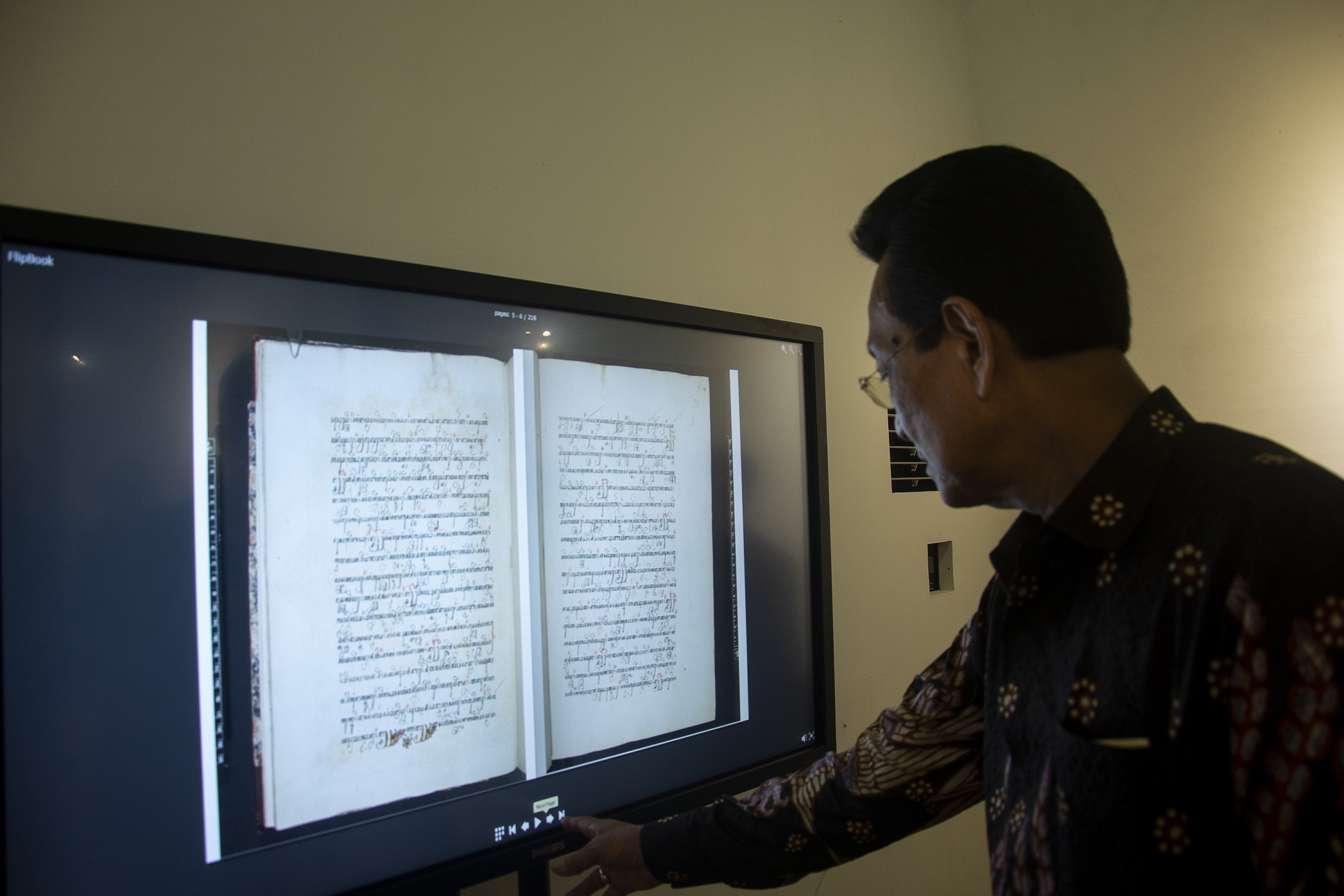 Yogyakarta Palace recovers centuries old manuscripts - Art & Culture ...