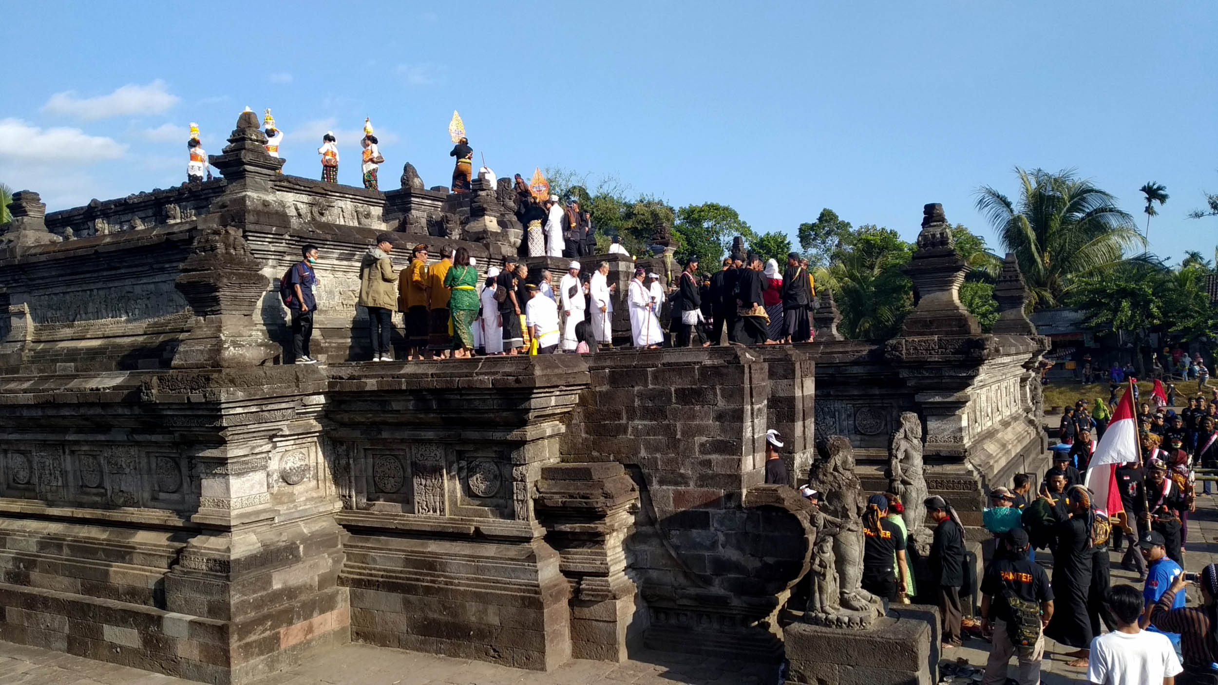 Penataran temple ceremony embraces East Java's history of religious ...