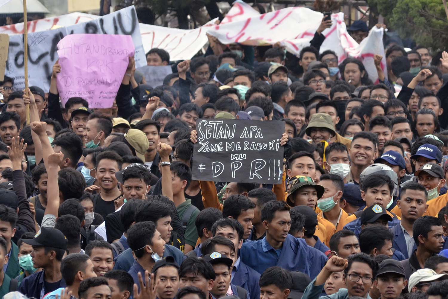 Protests set to continue as House holds final plenary meeting ...