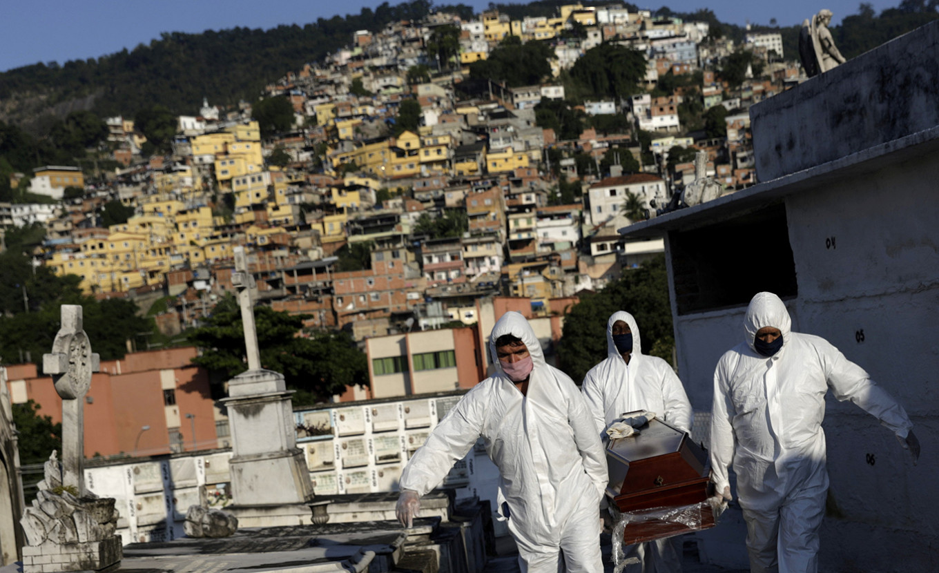 US brings forward travel ban as Brazil surpasses its daily death toll ...