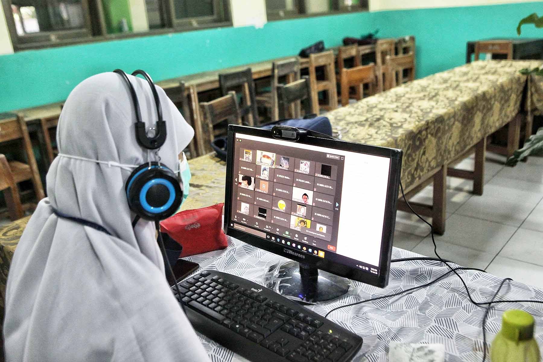 How to stay safe during video conferences - Fri, October 30 2020 - The ...