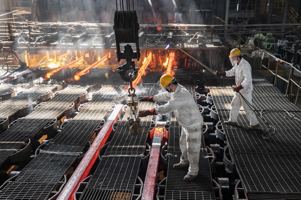 Mining giant Vale's profits fall nearly 60 percent - Companies - The ...