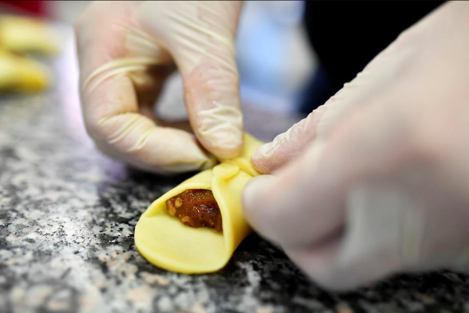 Hungary awaits Pope Francis with a sweet "Bite of Heaven" - Food - The ...