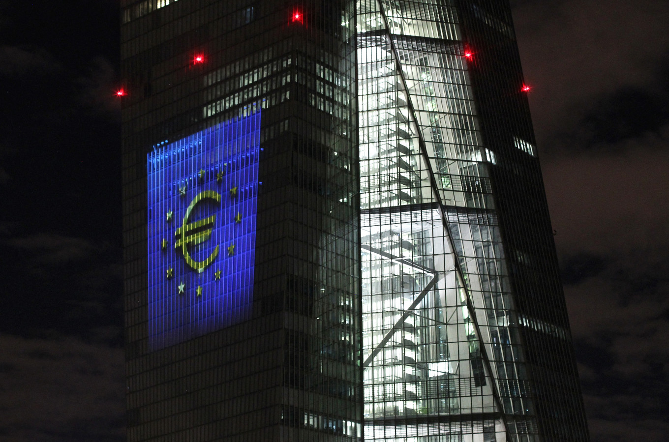 Fresh inflation record creates headache for ECB - Economy - The Jakarta ...
