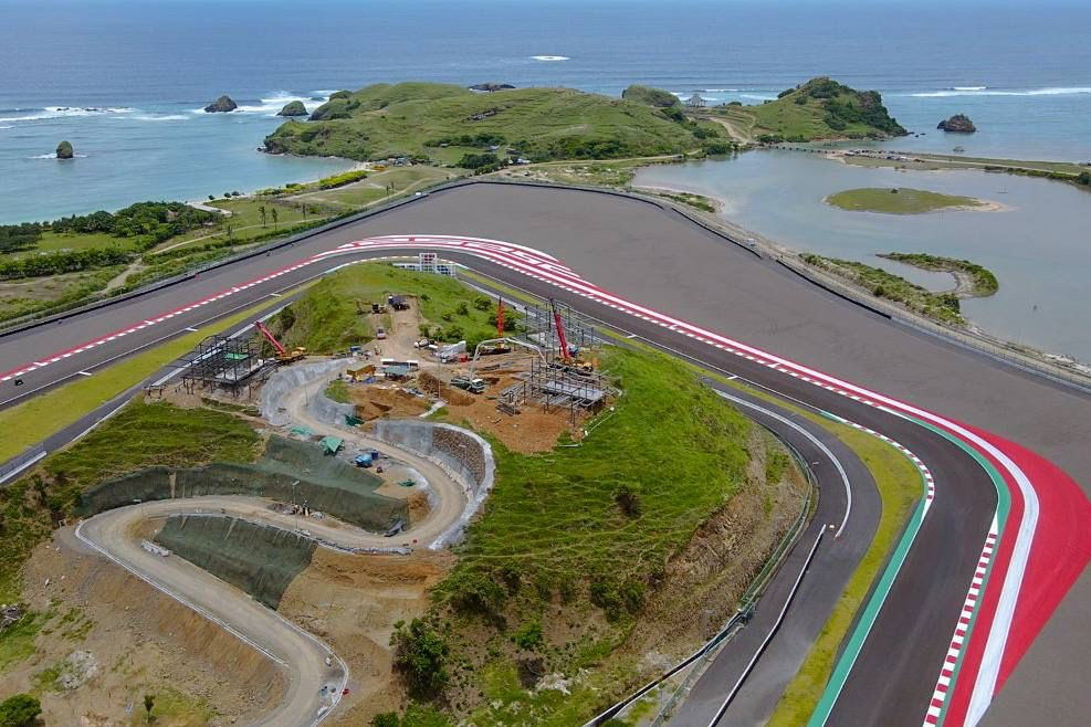 Motorcyle-mad Indonesia revs up for first GP in 25 years - Thu, March ...