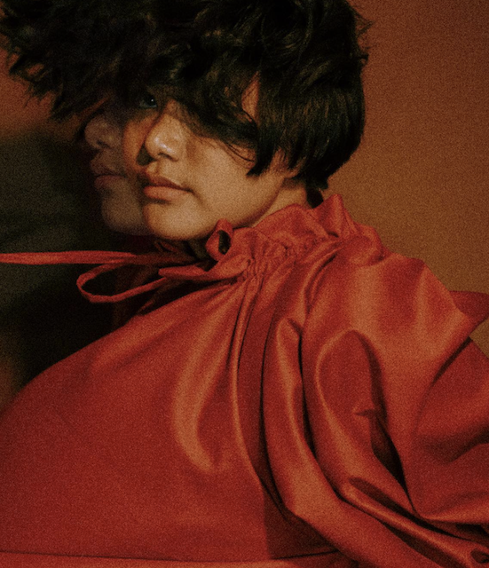 Electro-rock musician Inis finds redemption amid chaos with 'rebellious ...