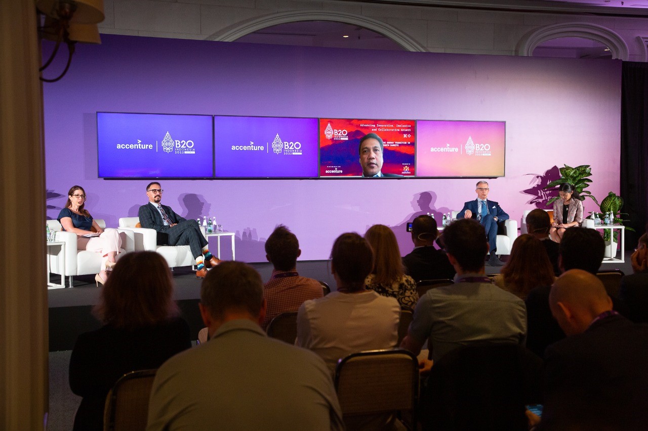 Dialog Forum discusses challenges, opportunities in energy-transition ...