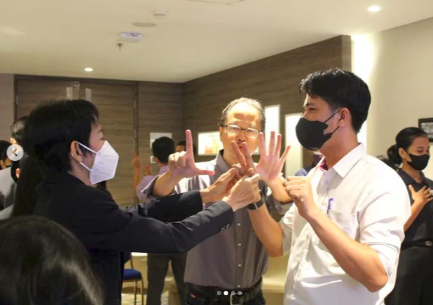 Promising signs: How a uniquely Indonesian form of sign language brings ...