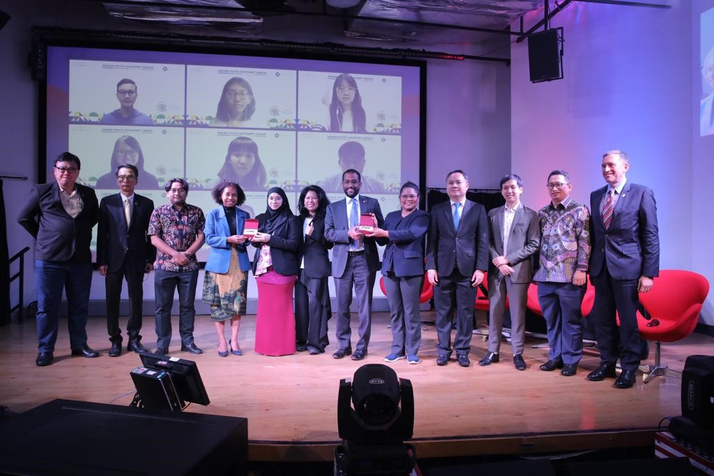 ASEAN digital literacy program finds its voice in Indonesia - Front Row ...