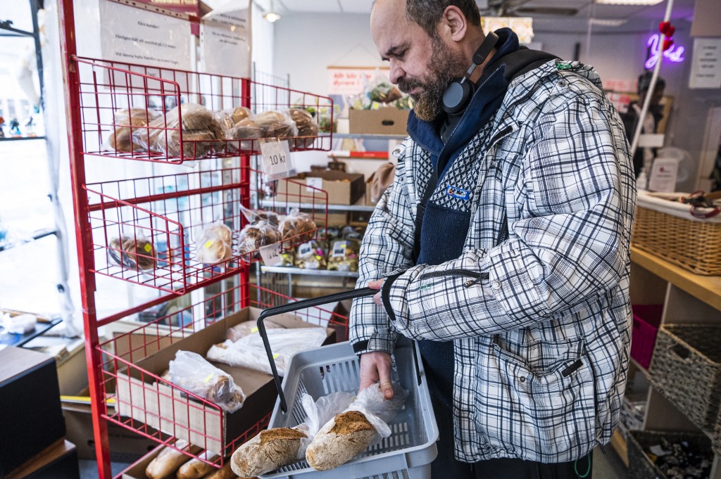 Sweden rediscovers poverty as inflation soars - Community - The Jakarta ...